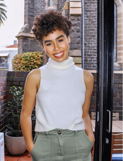 Journey To Loving Your Curls Feat. Ash Paraskevas – Damn Gina